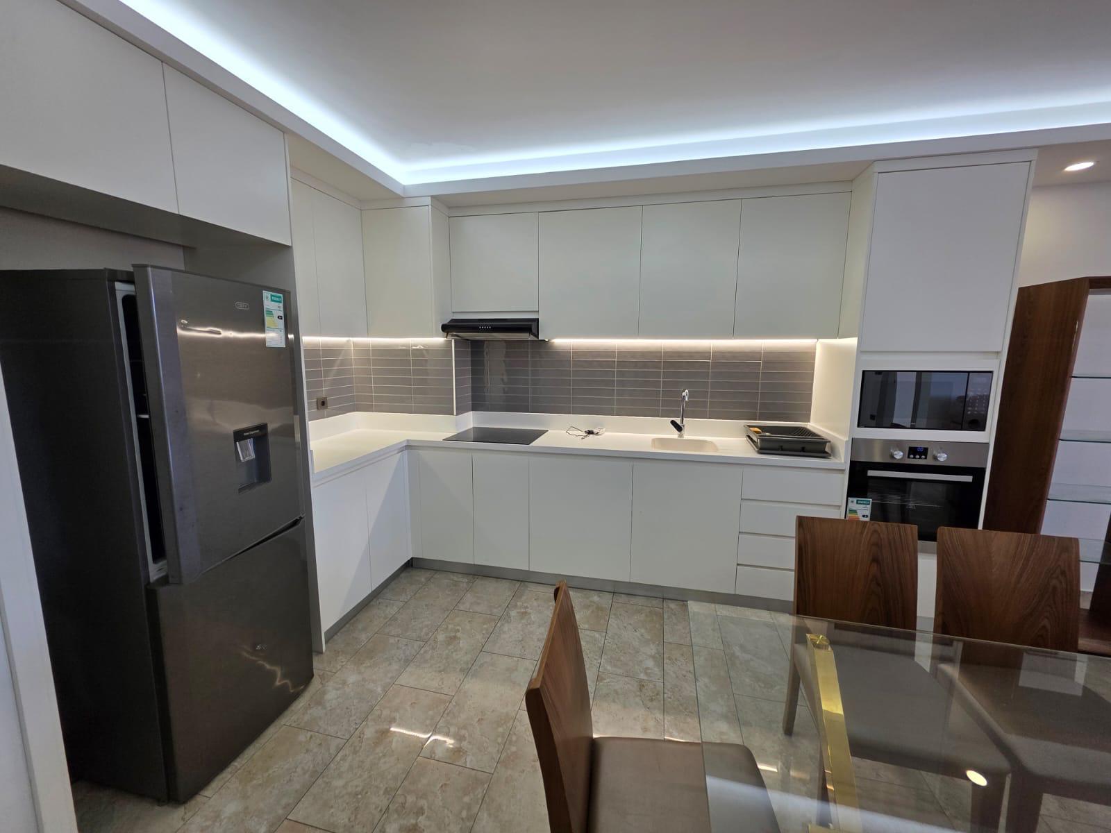 APARTAMENTO T3 MOBILADO NA AV. DA MARGINAL - PARKMOZA - Imobiliaria ...